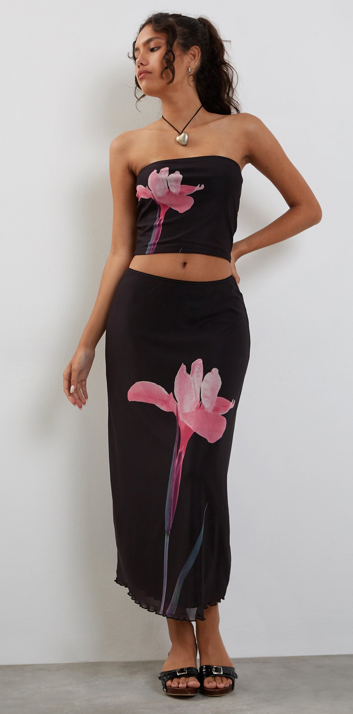 Pink Flower Placement Midi Skirt | Lassie – motelrocks-com-us