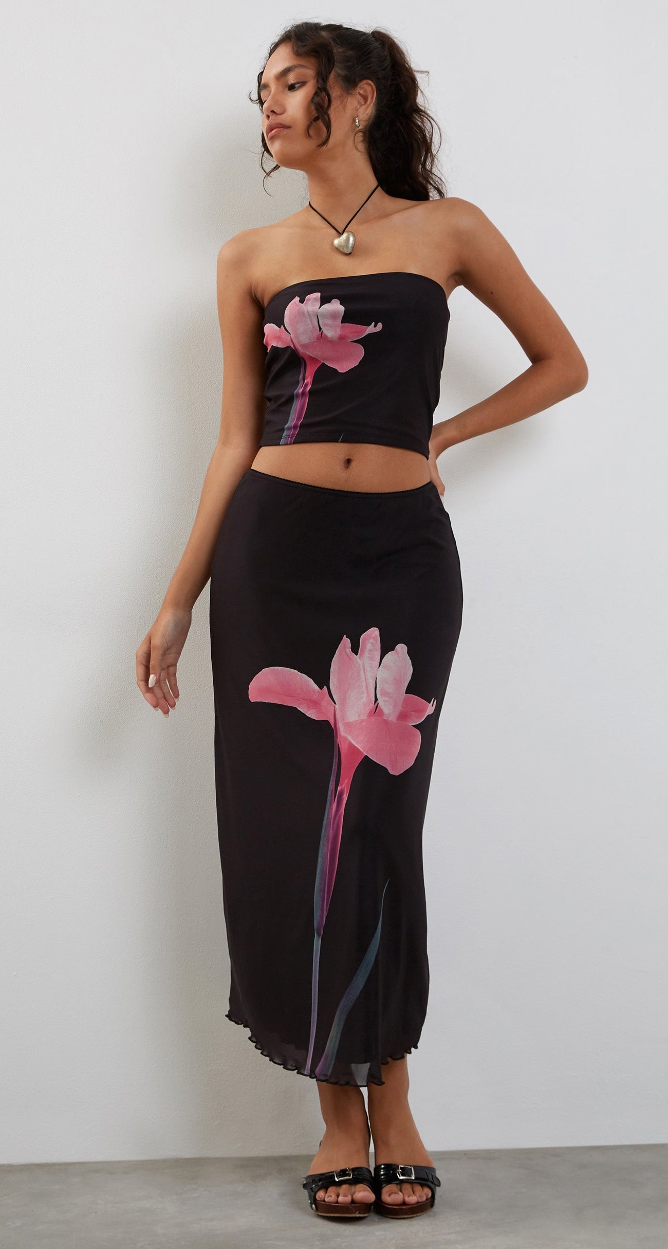 Pink Flower Placement Midi Skirt | Lassie – motelrocks-com-us