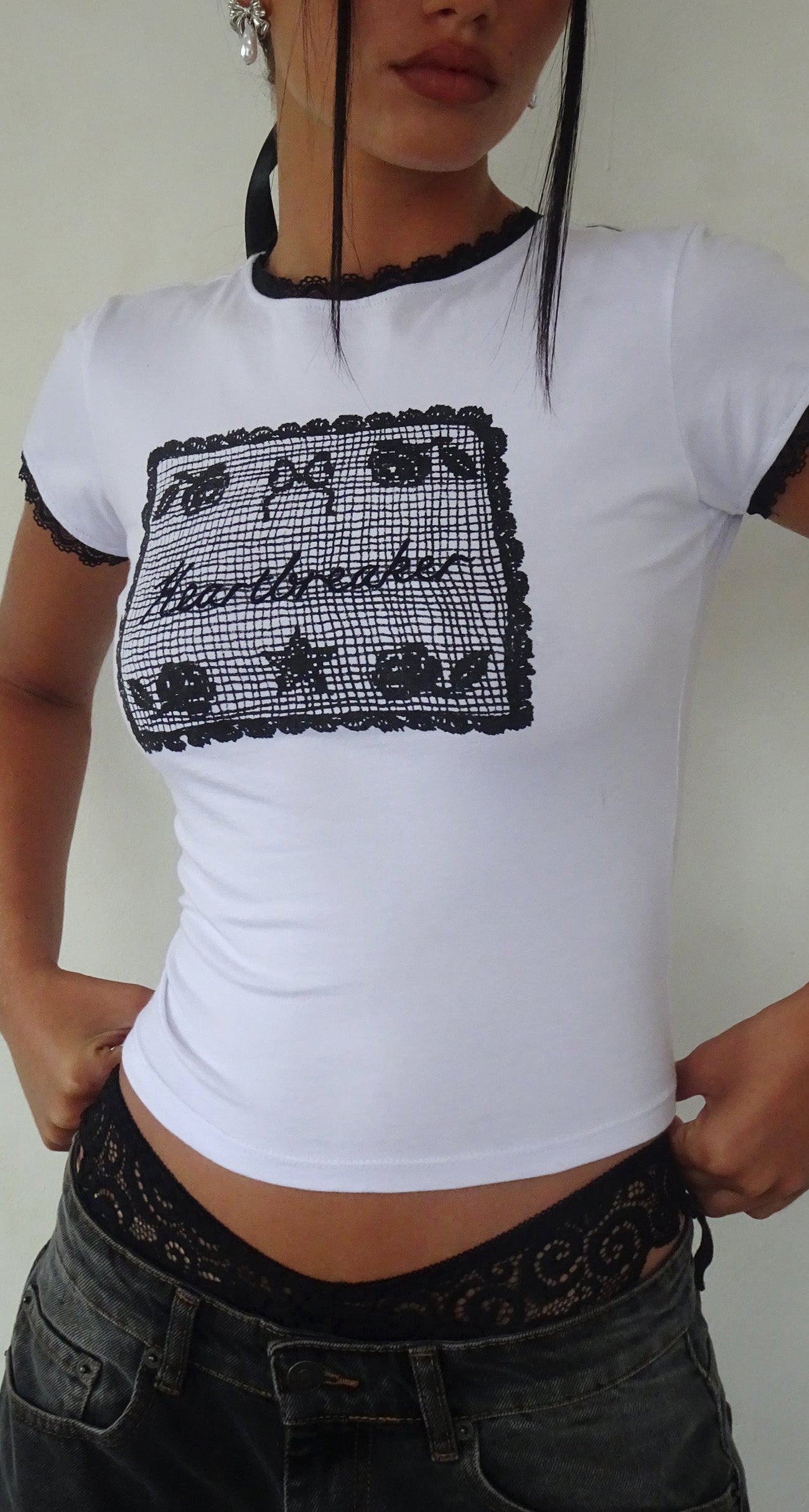 White Baby Tee with Heartbreaker Motif | Zyzy – motelrocks-com-us