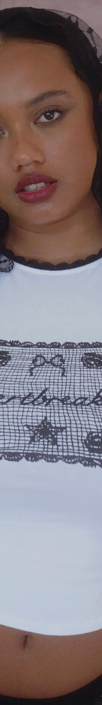 White Baby Tee with Heartbreaker Motif | Zyzy – motelrocks-com-us