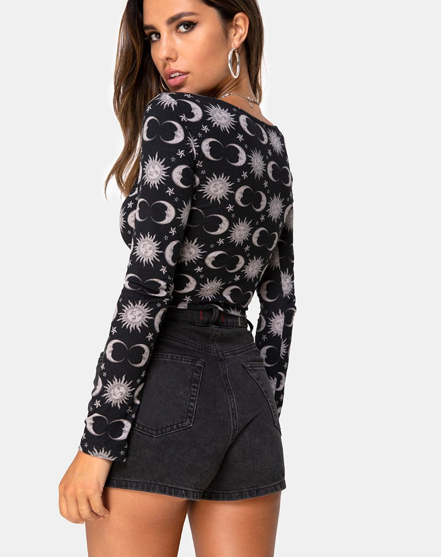 Long Sleeve Black and White Moon Print Crop Top | Carla – motelrocks-com-us