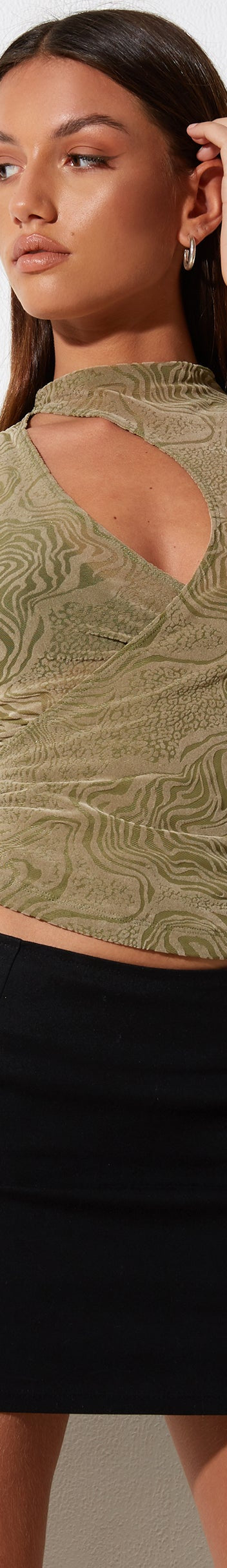 Cutout Animal Green Top | Herti – motelrocks-com-us