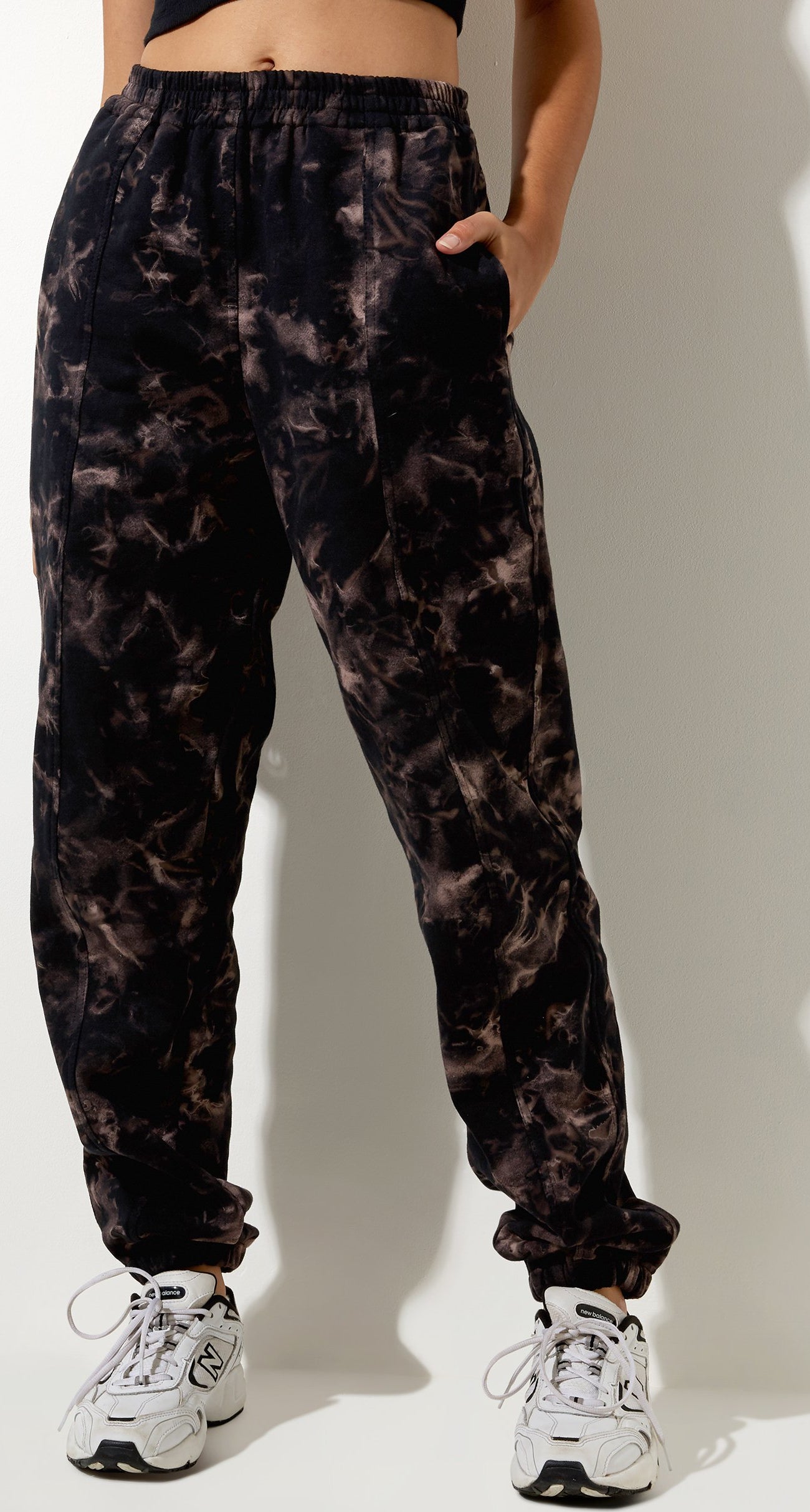 Elastic Waist Grey and Black Oil Smoke Print Joggers | Bamal ...